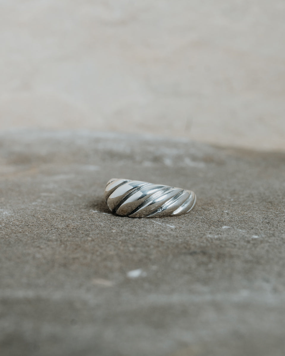 Croissant Ring Silver – Traveltales Jewelry